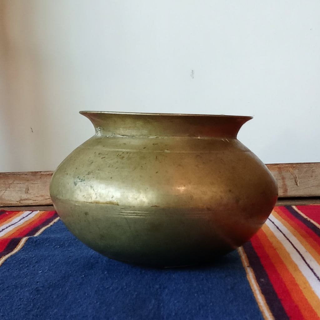 Antique Brass Paana – Essential Traditions by Kayal
